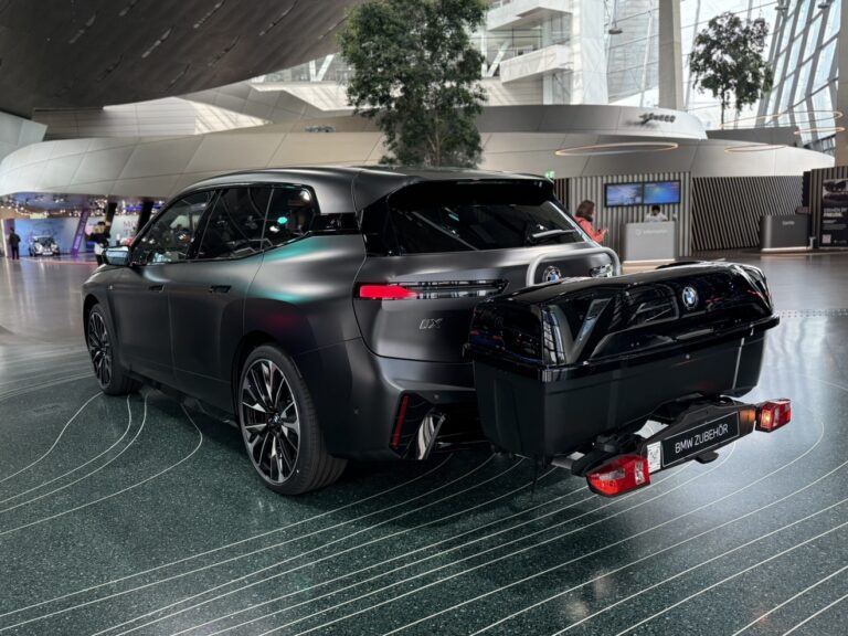 ついに航続可能距離700km！？新型iX LCIモデルが登場！ | Tomei-Yokohama BMW